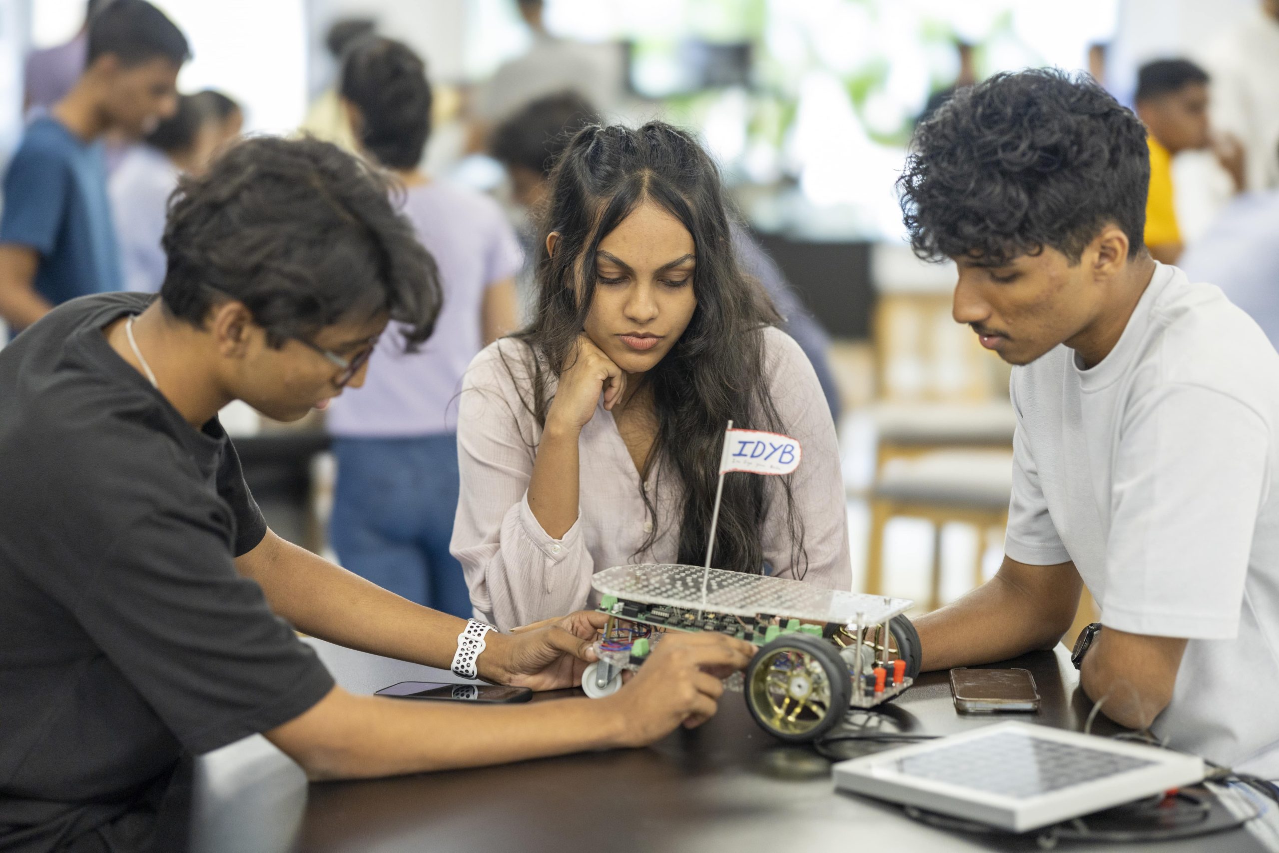 Bachelor of Engineering (Honours) Electrical and Electronic - Curtin